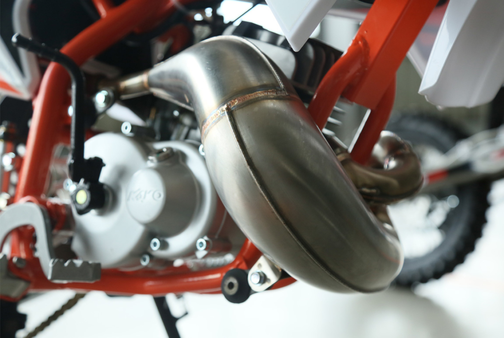 Populær 50cc Kayo KT50 2-takts Mini Crosser til børn fra 7-10 år